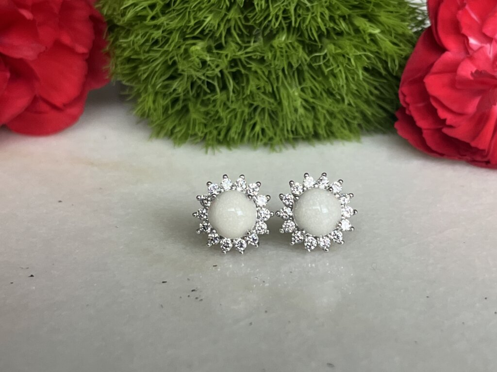 Callie Earring - Timeless Treasures of Kentucky